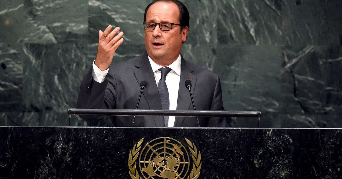 François Hollande: "Al Assad es el origen del problema, no puede ser ...