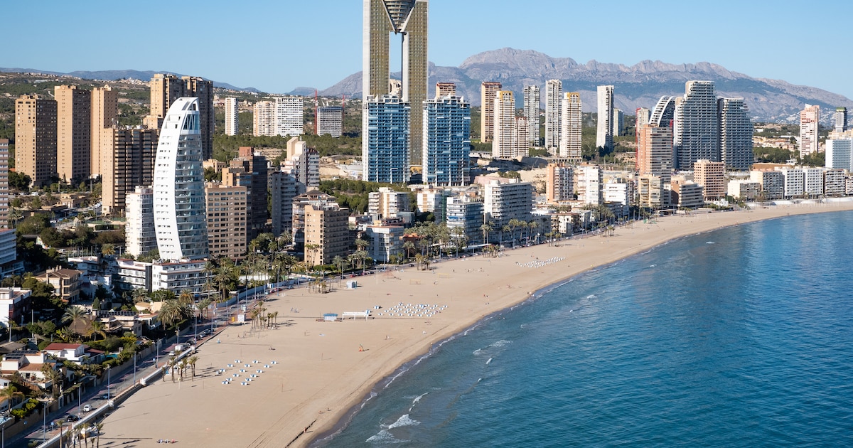 Una Brit nica En Benidorm Alucina Con El Precio De Una Cerveza Y Dos una-brit-nica-en-benidorm-alucina-con-el-precio-de-una-cerveza-y-dos